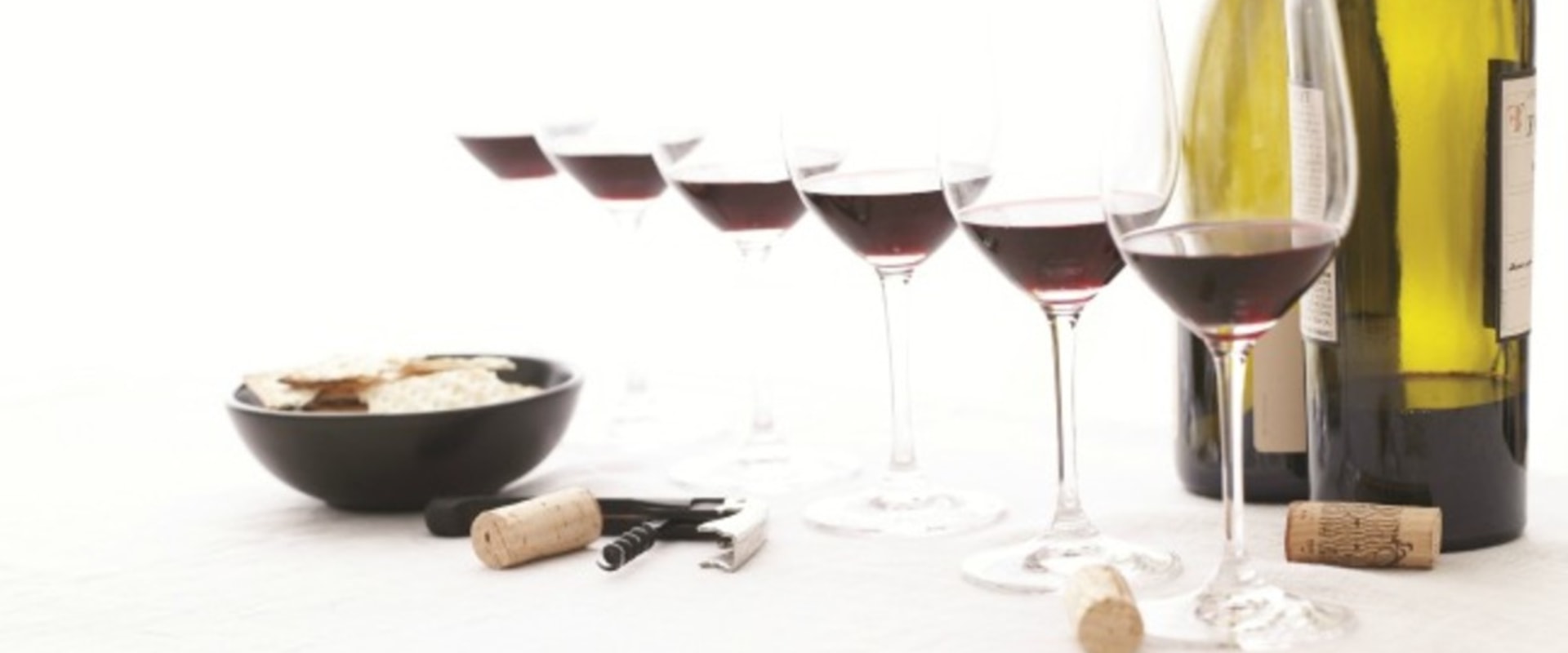 You’ve Never Tasted Bold Like This: What Does Syrah Wine Taste Like?